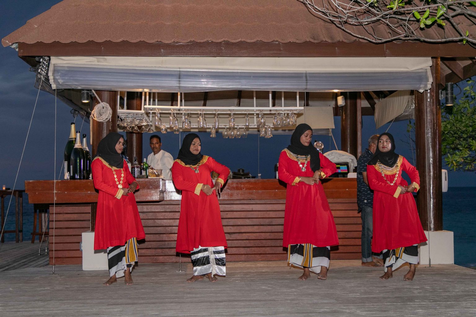 Travel Trade Maldives - ROBINSON Maldives and Aboobakuru School ...